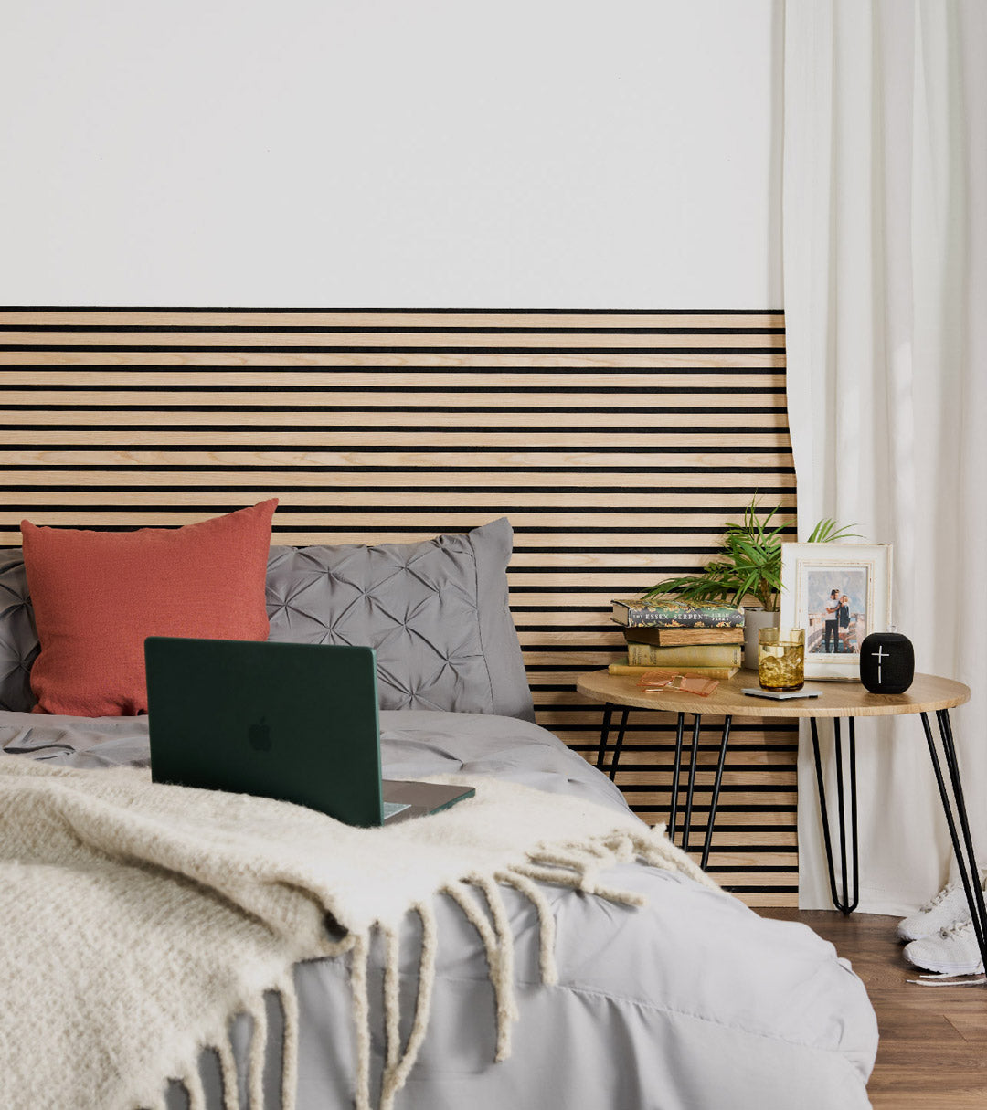 Top 8 Inspirational Wood Panel Headboard Design Ideas For Your Bedroom
